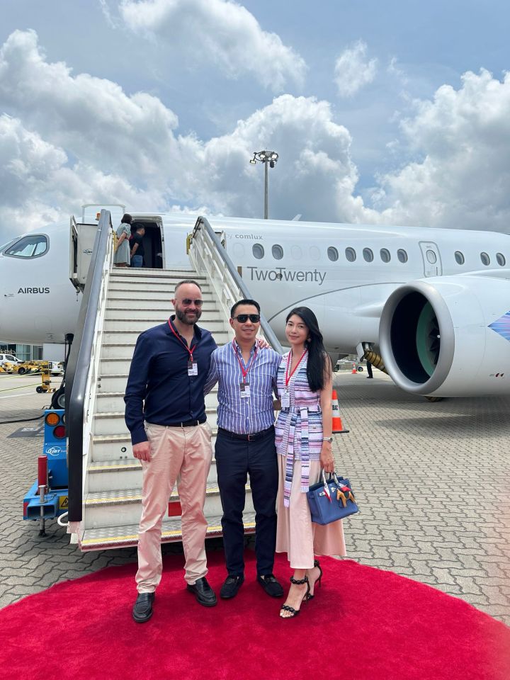 PBEC’s Isola Capital CEO Anthony Chan & Denise Man visit the A220 VIP ...